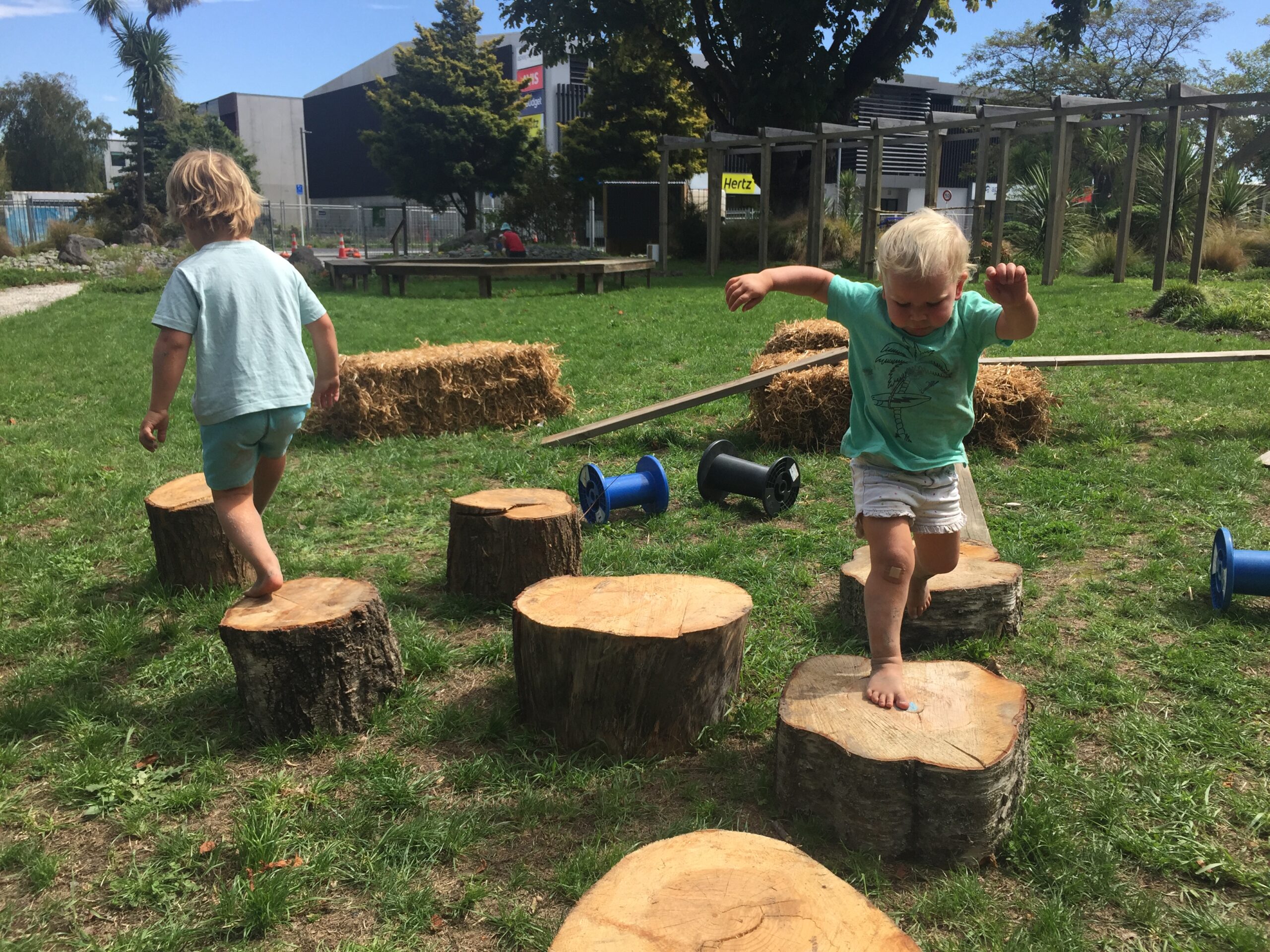 5 Tips on Using the Outdoor Classroom - Little Kiwis Nature Play